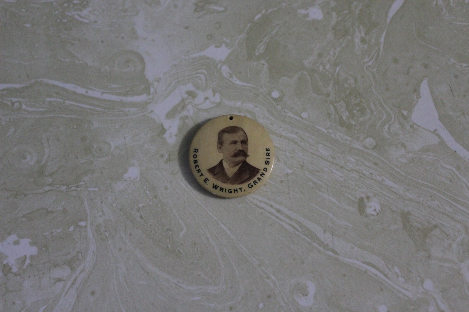 AS FOUND, VINTAGE CELLULOID DROP READS: ROBERT E. WRIGHT, GRAND SIRE | eBay