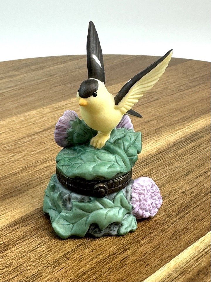 PHB Porcelain Hinged Trinket Box American Goldfinch Bird | eBay UK