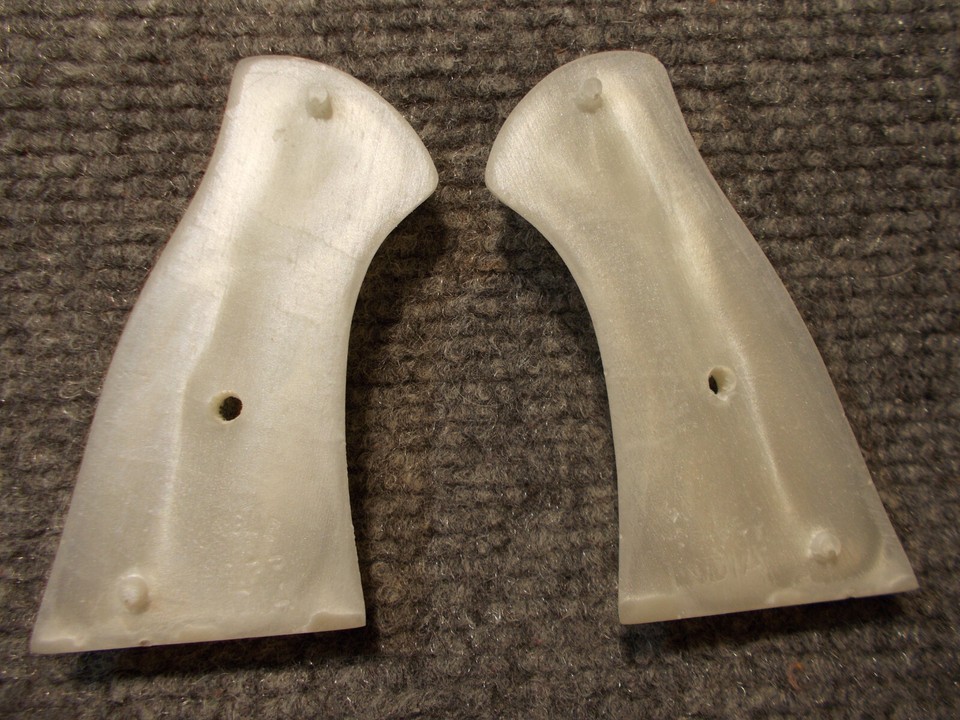 Custom Grips H&R Smooth ( Sidekick 732, 733, 929, 930, 939, 940 ) Pearl ...