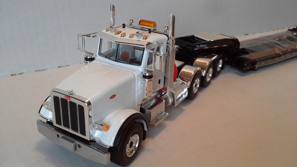 Peterbilt 367 4 Axle Tractor w/ 3 Axle Lowboy by 1st Gear 1:50 scale ...