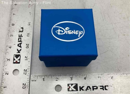 Disney Winnie The Pooh & Piglet Home Decorative Trinket Box With Box | eBay