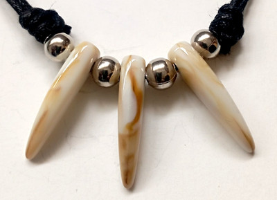 N1002 = 3 SHELL 25mm tusk shape beads / silver steel beads adjustable ...