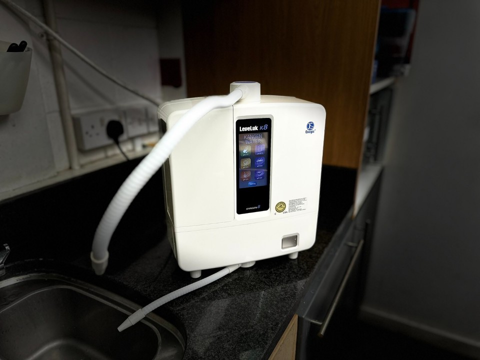 Enagic Kangen Leveluk K8 Water Ioniser Alkalised & Hydrogen Water ...