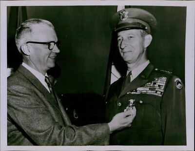GA40 '53 Original Photo RETIRING GENERAL MARK CLARK HONORED President ...