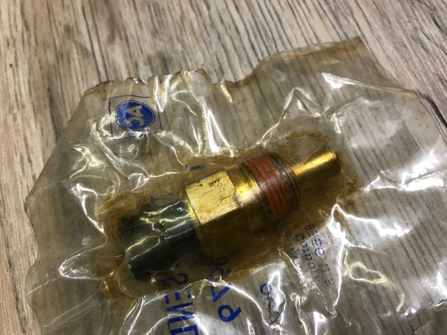 GM 25036979 Engine Coolant Temperature Sensor Water Temp Sender for ...