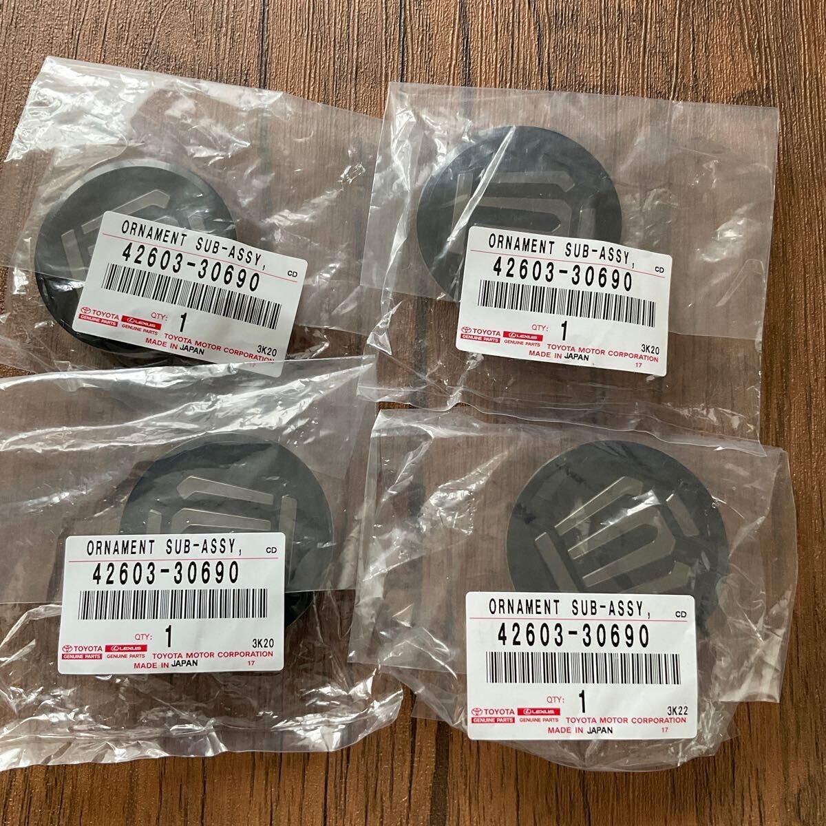 TOYOTA Crown Crossover AZSH35 Wheels Center Cap Set of 4 42603-30690 ...