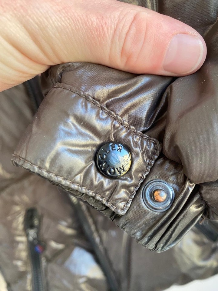 Moncler Badia VTG womens zip up Down Puffer jacket big logo | eBay