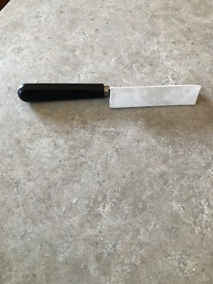 Pampered Chef V Shaped Cutter EUC! With cardboard sleeve | eBay