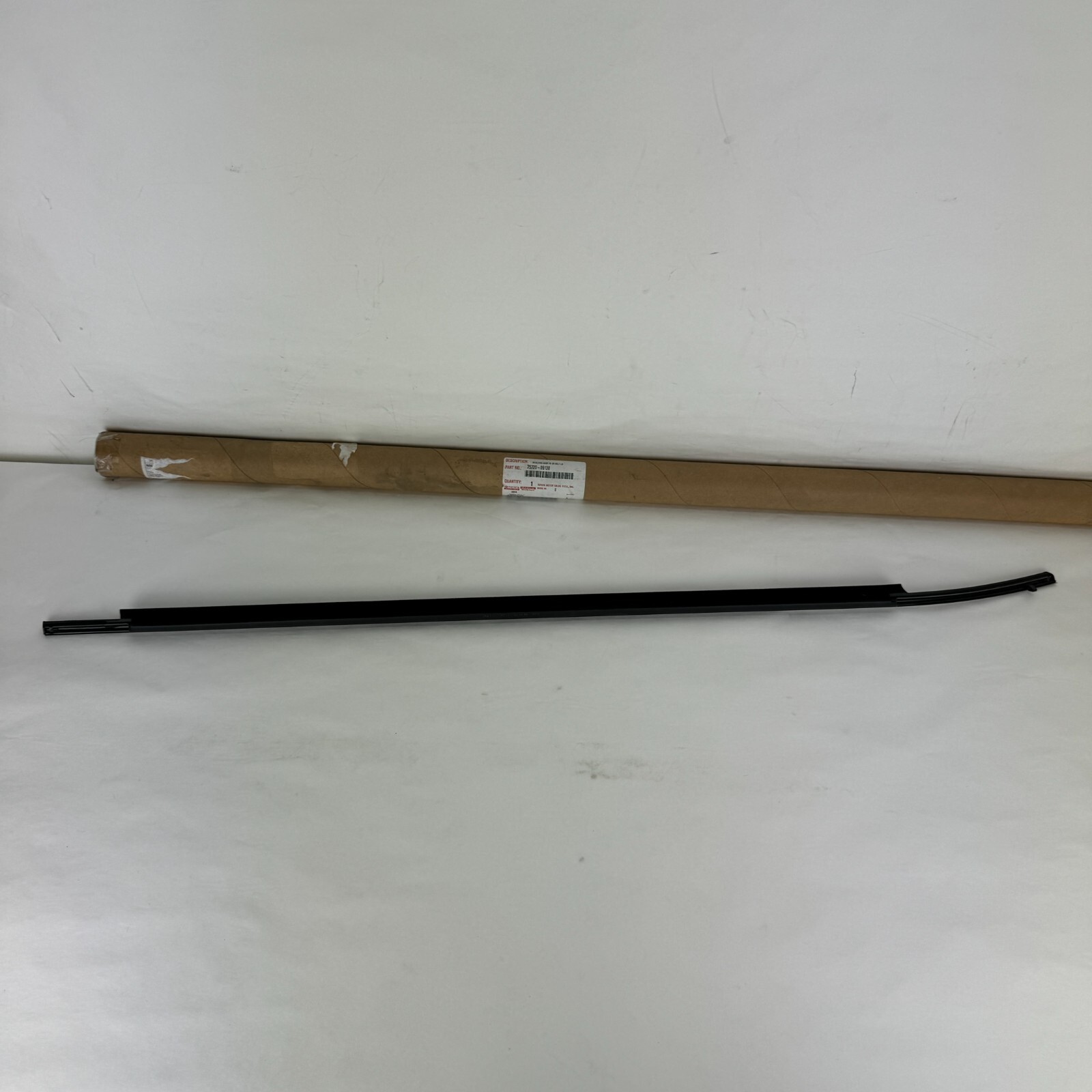 2012 - 2014 Toyota Camry Front Left Door Belt Molding Weatherstrip ...