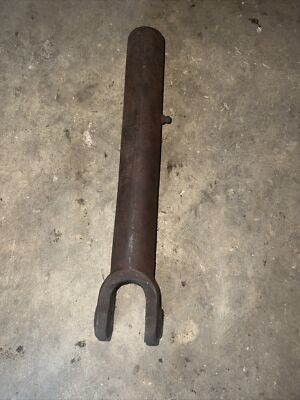 IHC Farmall 300-560 Fast Hitch Lift Arm Housing 522819R1 | eBay