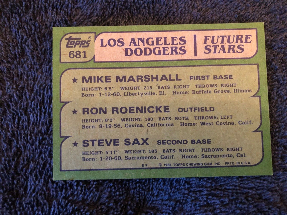 Future Stars #681 Mike Marshall, Steve Sax, Ron Roenicke (RC) TOPPS'82 ...