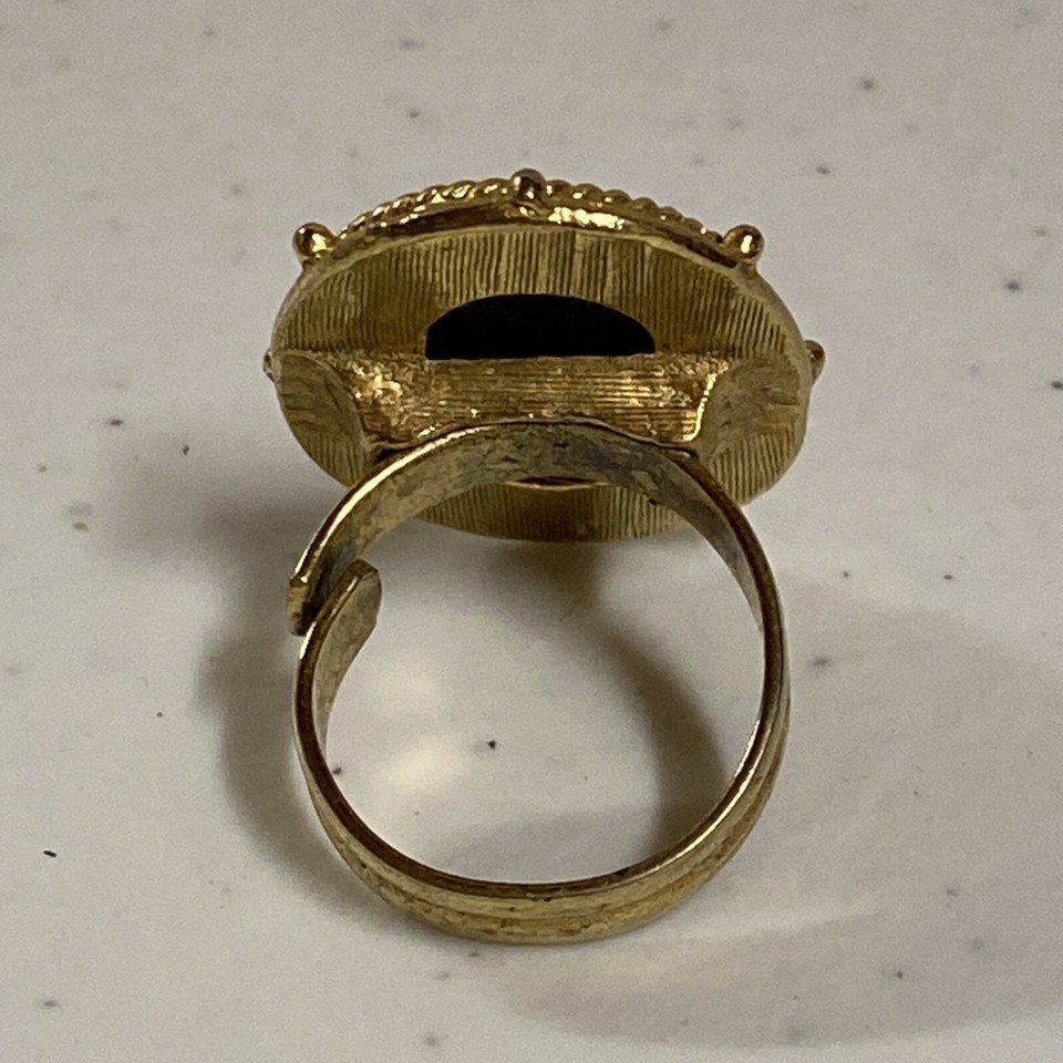 1969 Original DARK SHADOWS "Barnabas Collins" Premium Mail-Away RING ...