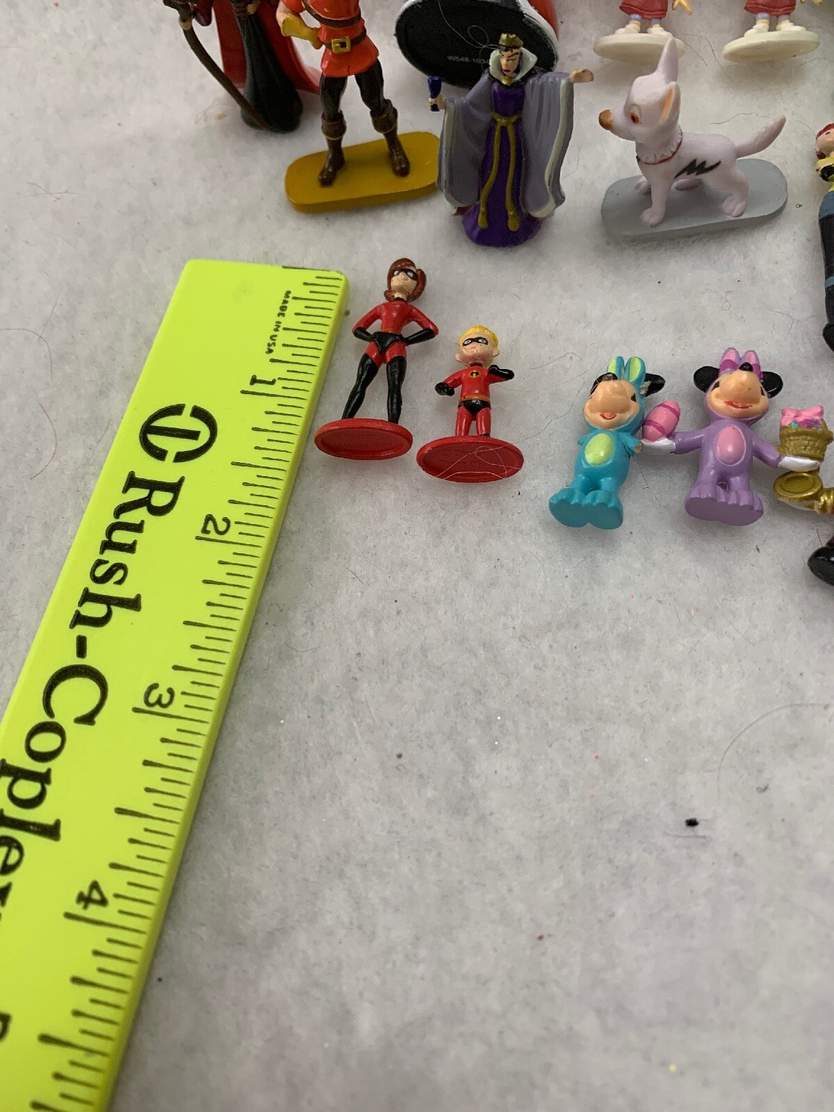 Disney Pixar 1”-2” figurs mickey boo mike nemo queen incredabls Lot | eBay