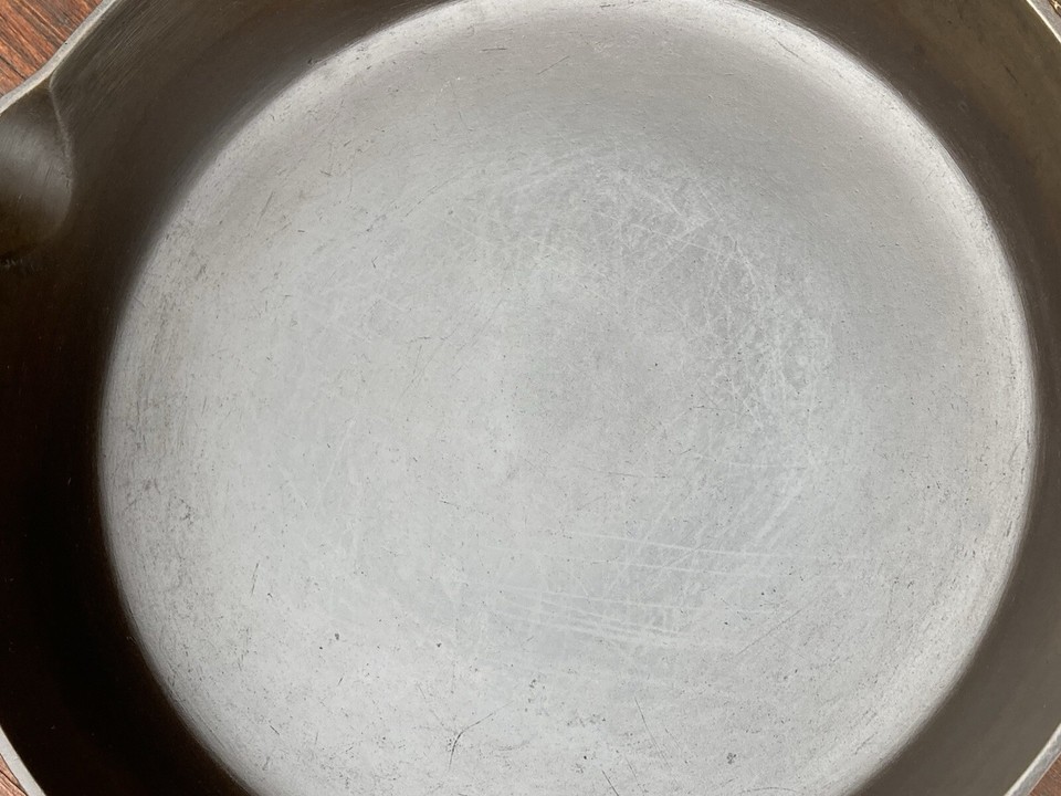 Griswold Cast Iron #8 Smooth Bottom Slant EPU Log Skillet | eBay