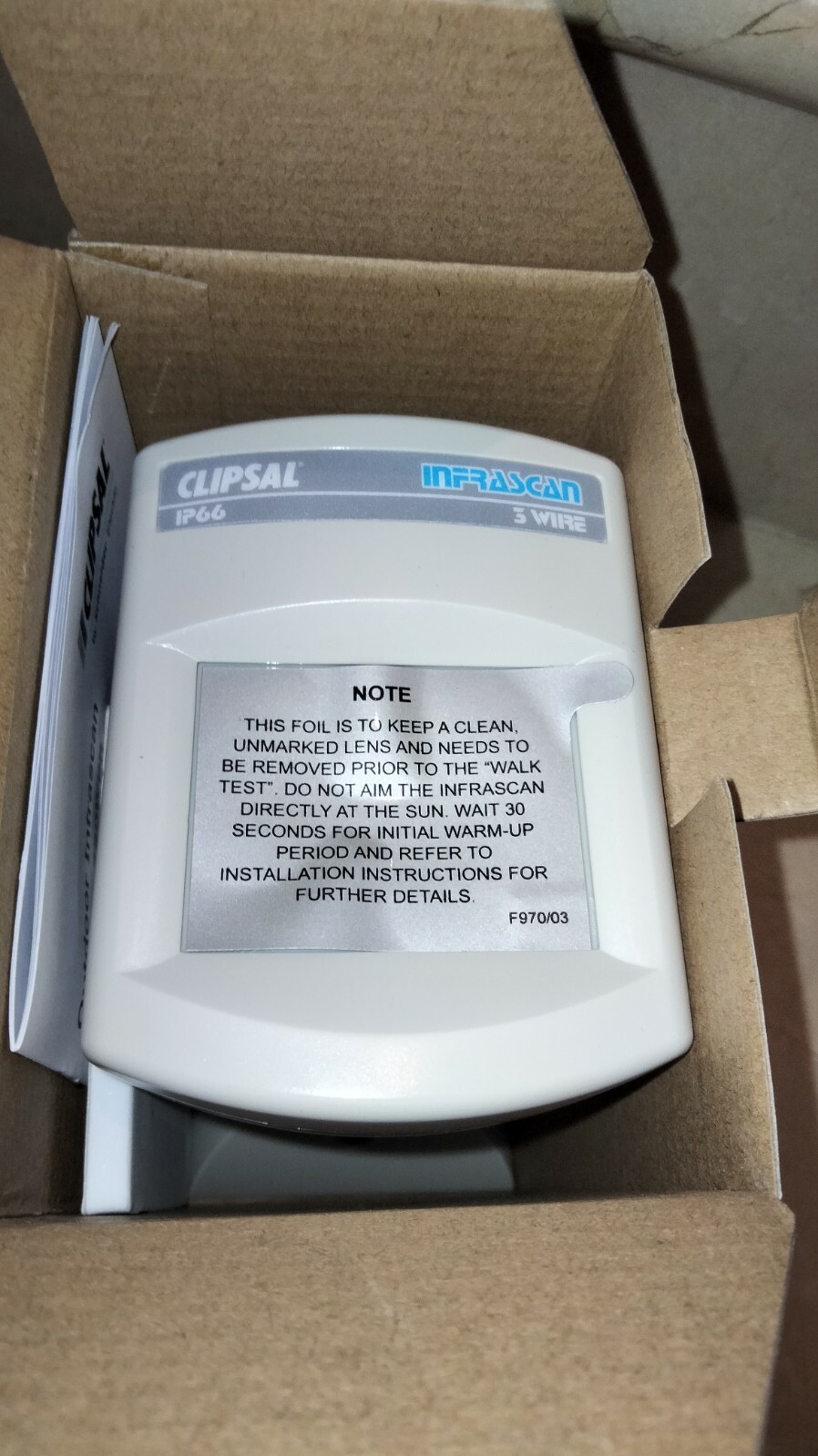 750WPR-GY | Clipsal Infrascan Surface Mounted 3 Wire PIR sensor BRAND ...