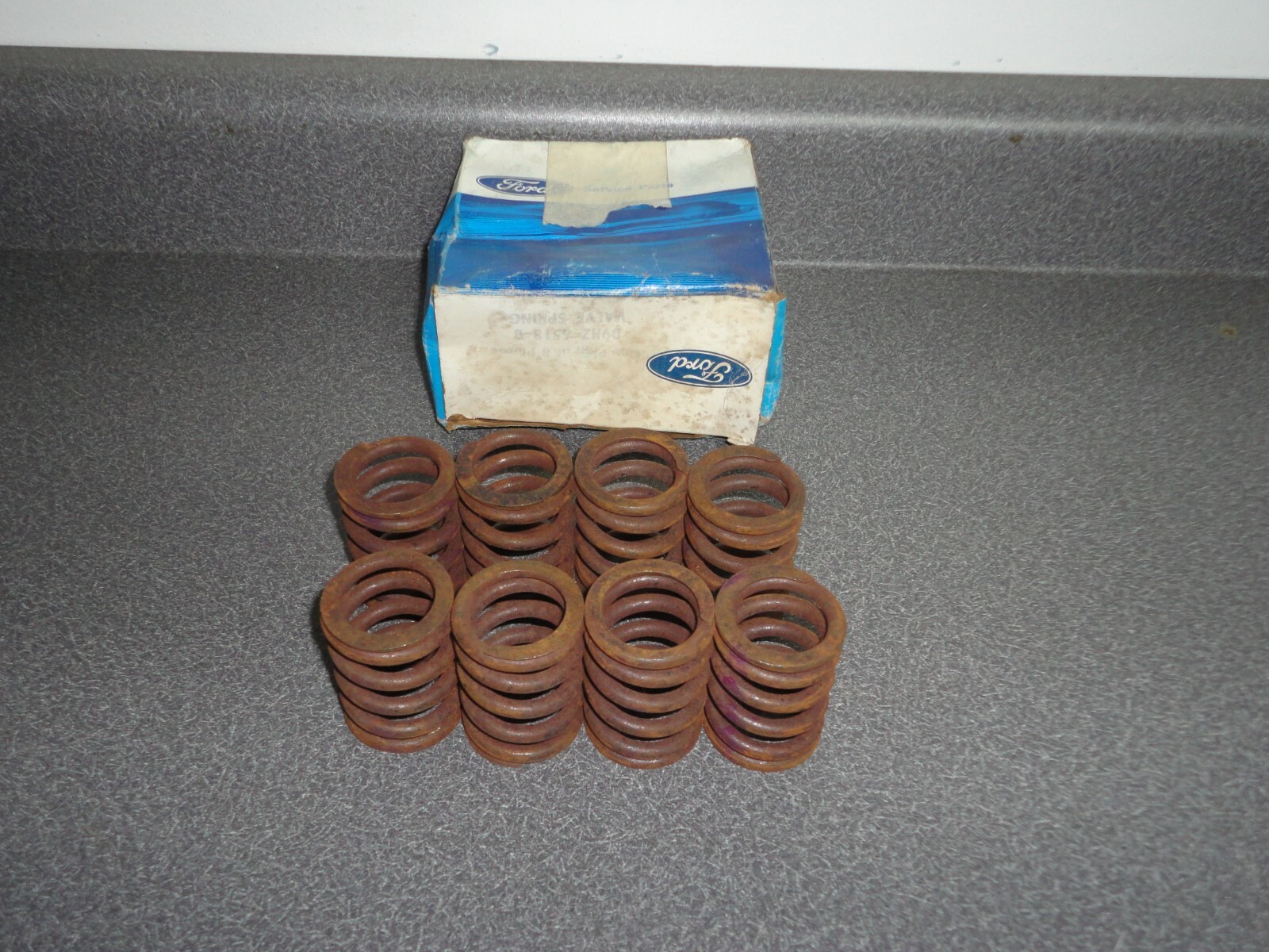 Lot of (8) New NOS OEM Ford Valve Spring D9HZ-6513-B 6.1L 370 7.0L 429 ...