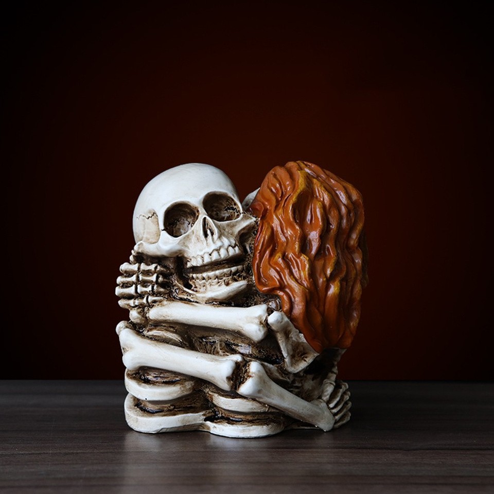 Hugging Skull Statue Decoration Halloween Table Decor Skull Prop | eBay UK