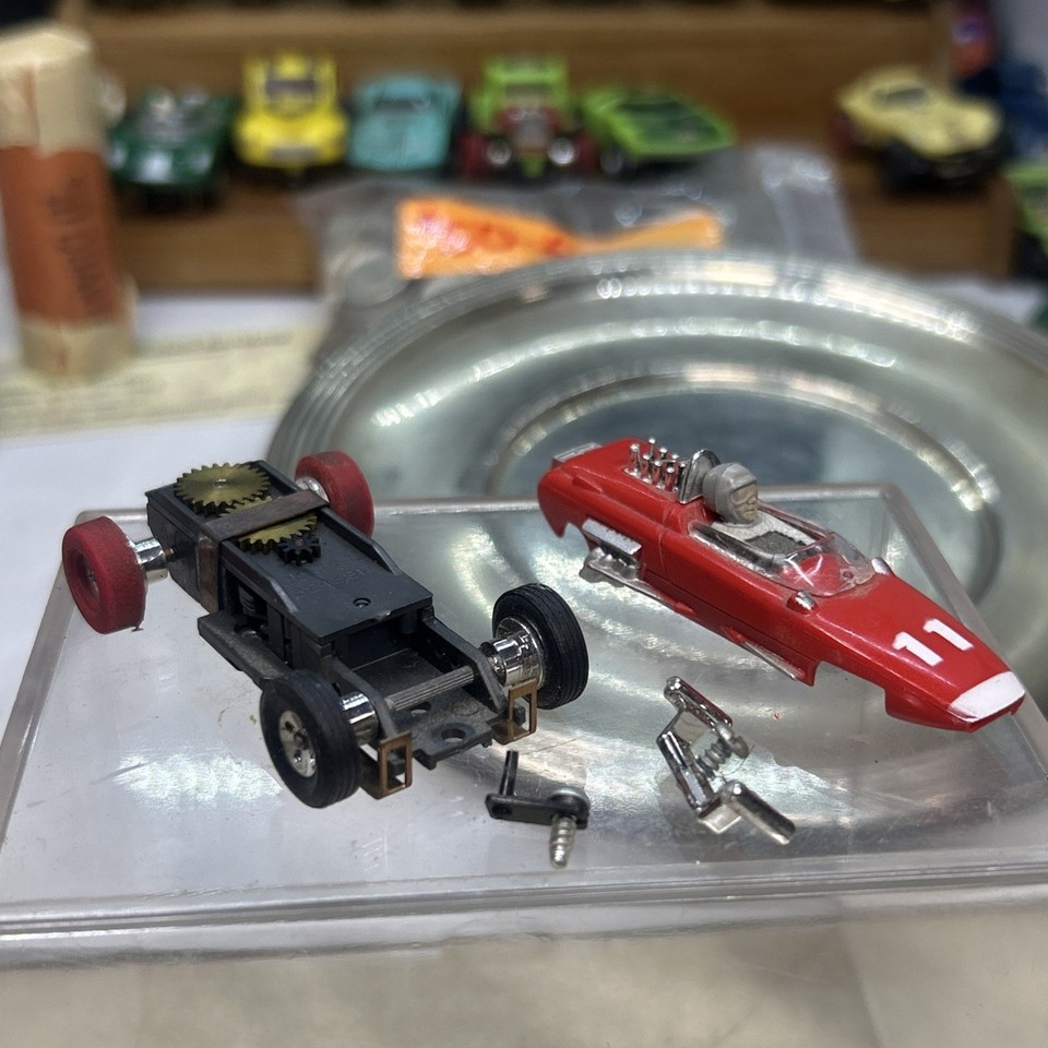 Aurora TJet McLaren BRM Formula 1 Solid Rivet Slimline HO Slot Car ...