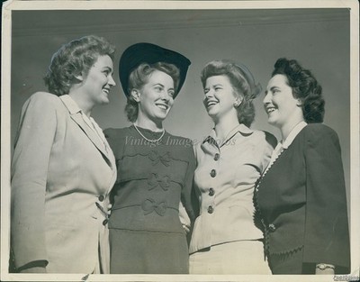 1942 Alice Martens Jean Powers Betty St Clair Mae Arata Navy Women ...