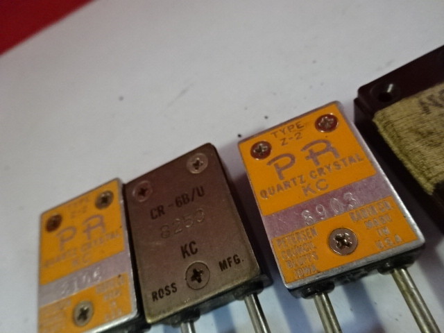 LOT VINTAGE QUARTZ CRYSTAL PETERSEN DX CW MIL SPEC FREQUENCY RADIO #6V ...