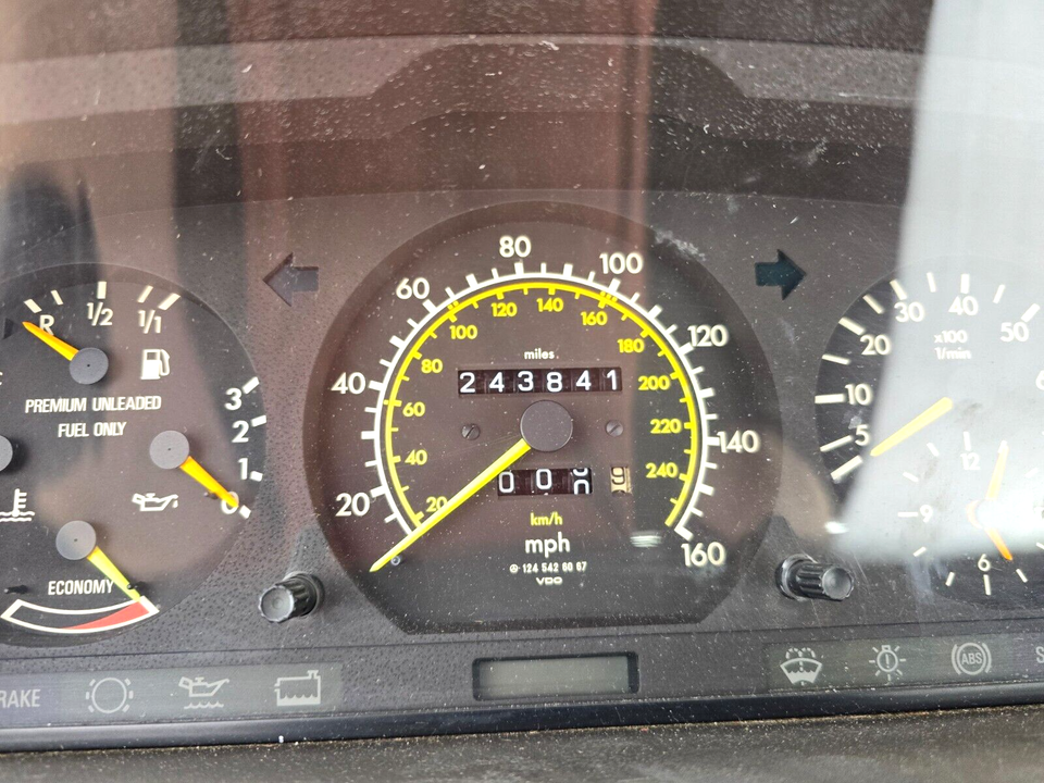 Used Mercedes Benz W124 300E Instrument Cluster Gauge Panel Complete 86 ...