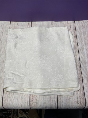 VTG Linens Mixed Lot 10 Pieces Table Cloths/Runner/napkins/handkerchief ...