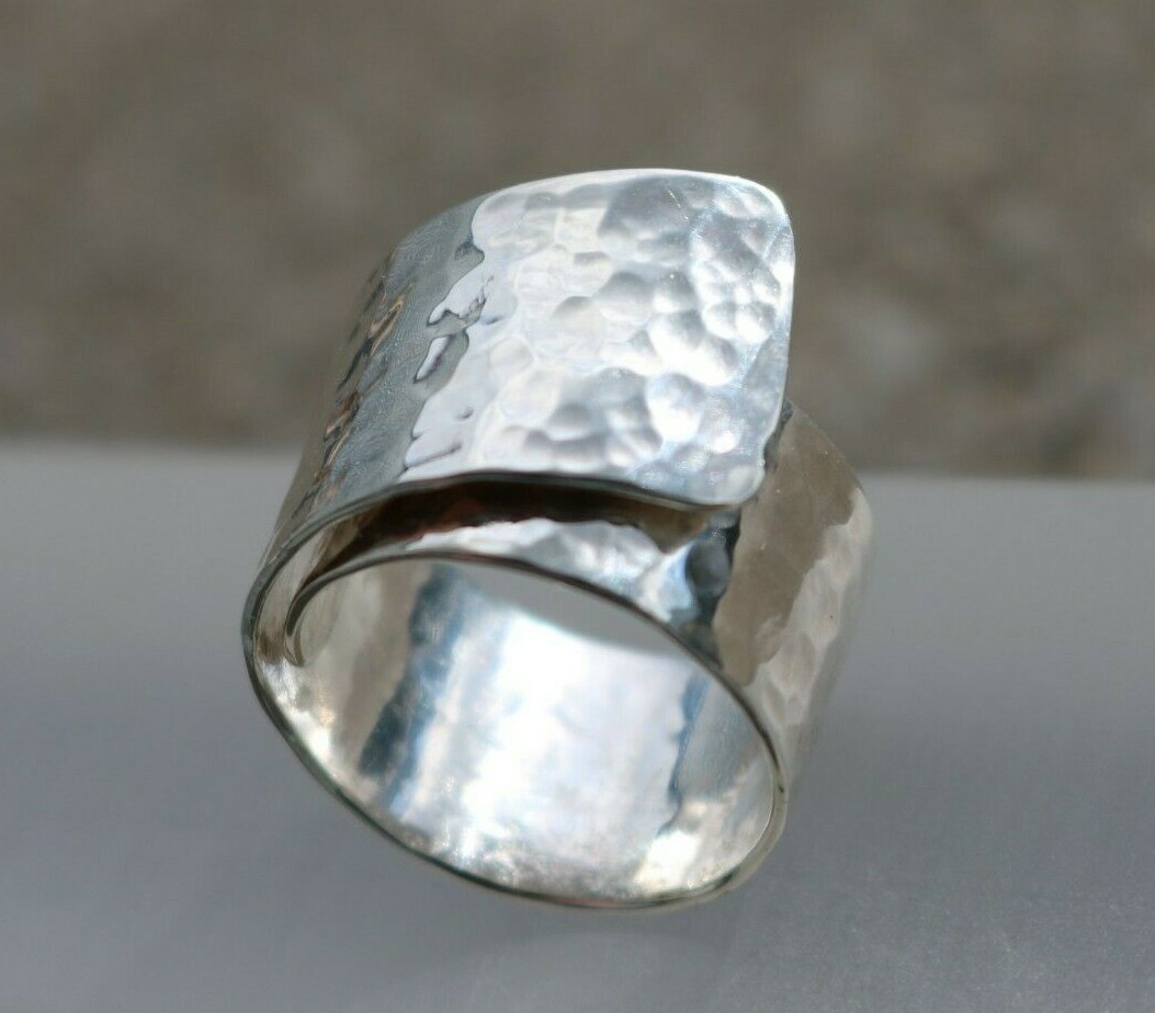 Breiter Silberring Damen Gehammert