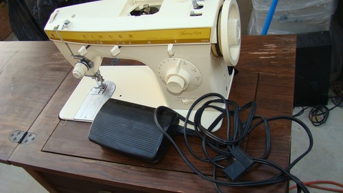 Singer 360 Sewing Machine Tested. Table is for local pick up | eBay