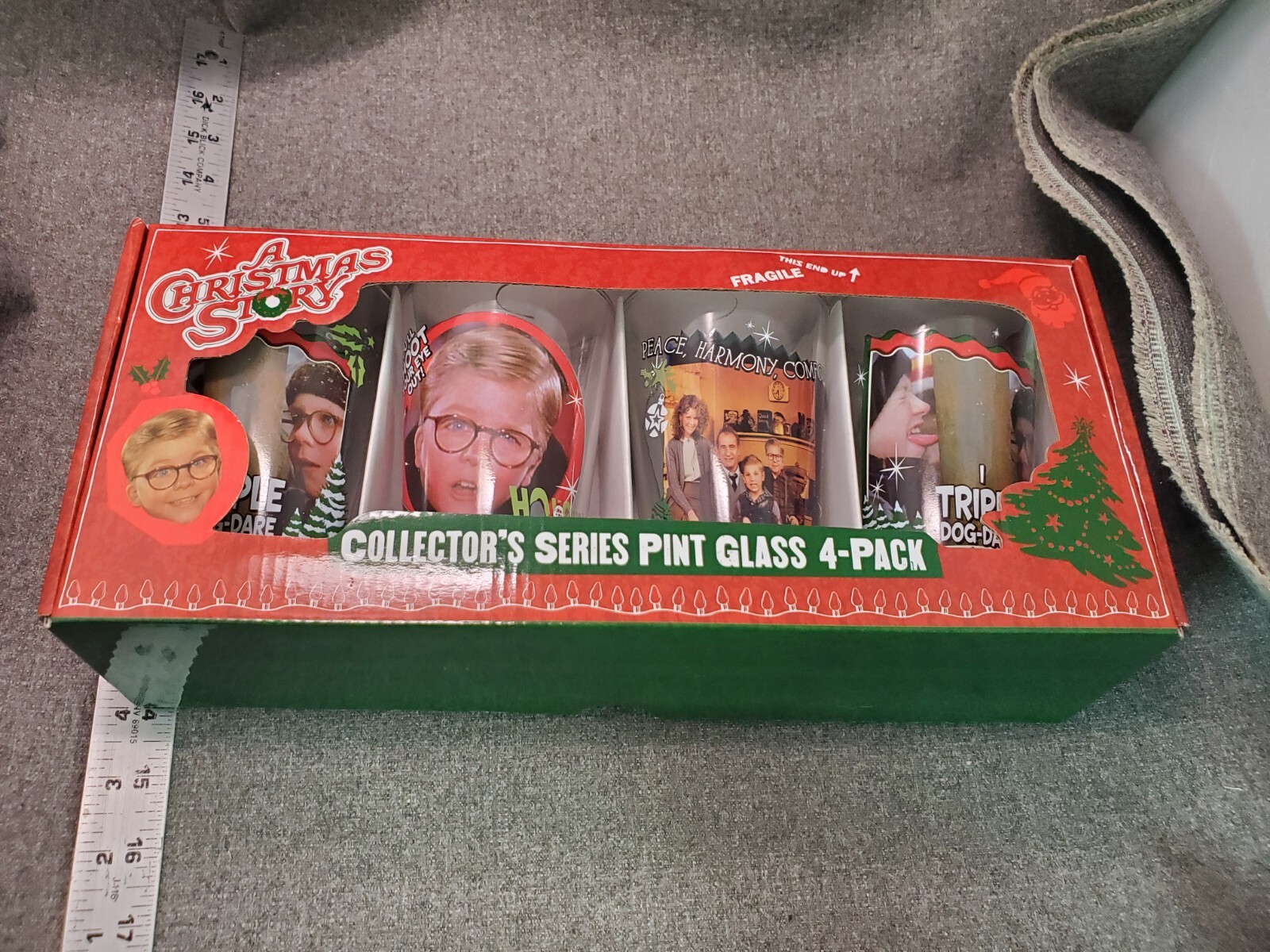 "A Christmas Story" Collector's Series Pint Glasses Set of 4 NEW IN ...