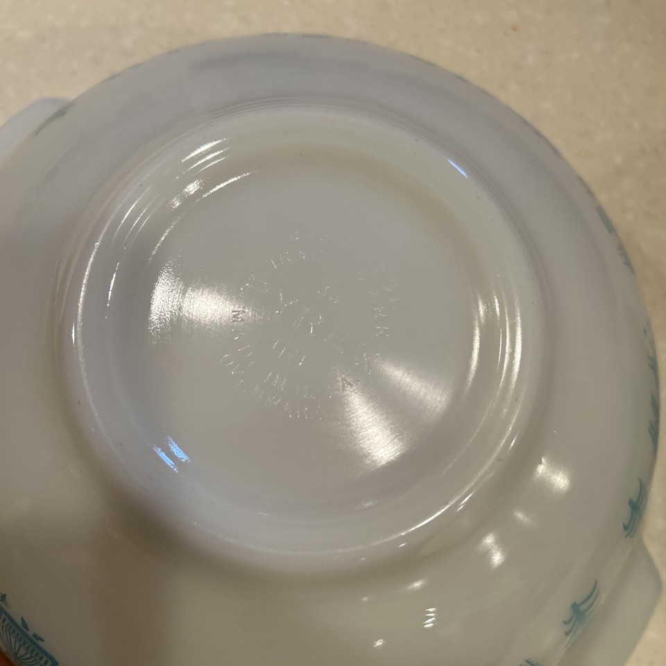 Vintage Pyrex Cinderella Amish Butter Print. Full Set Nesting Bowl ...