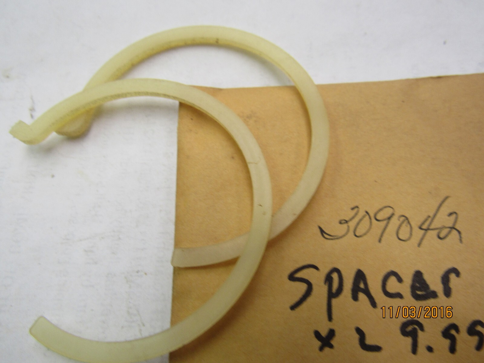 2 NEW OEM OMC JOHNSON EVINRUDE SPACERS 309042 | eBay