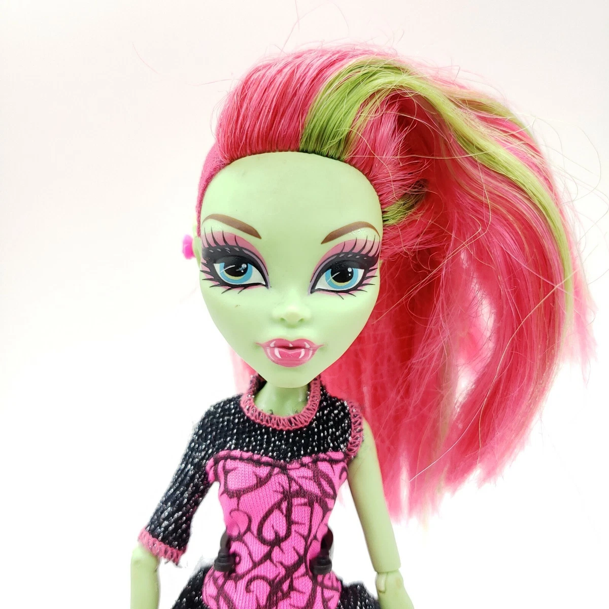 Venus Mcflytrap Ghouls Night Out