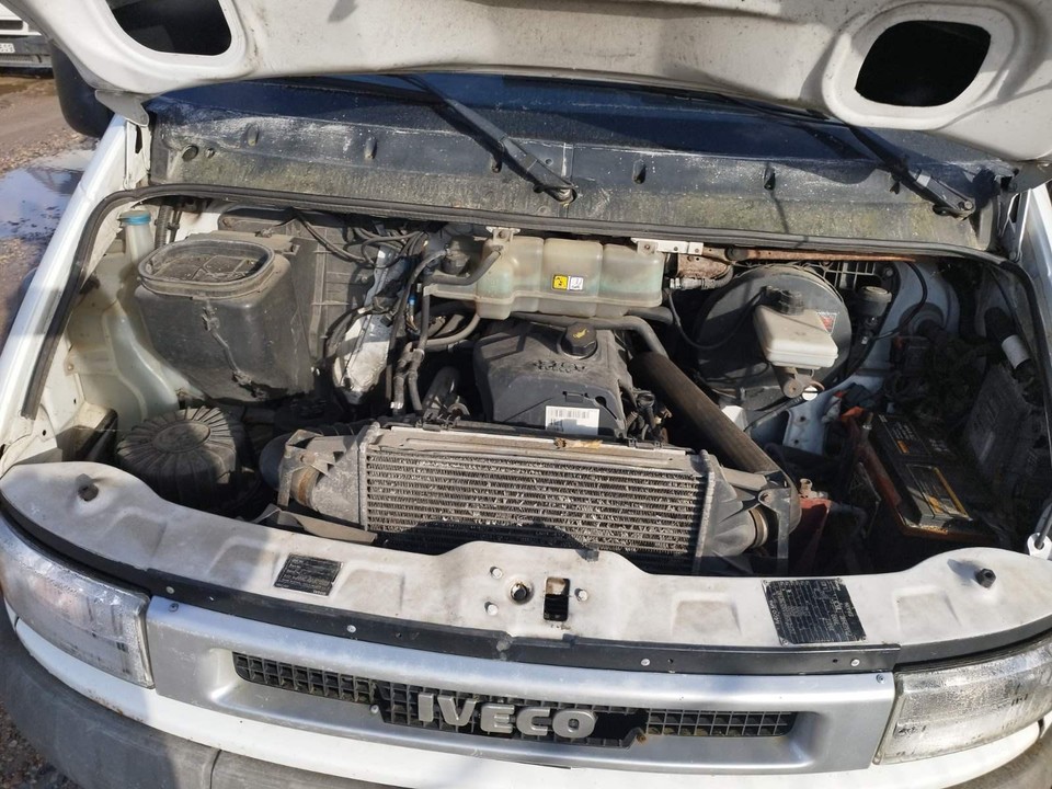 Iveco Daily 2004 Engine Mount Bracket and Gearbox Mount Bracket 50 ...