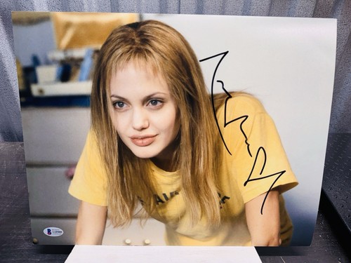 ANGELINA JOLIE SIGNED 11X14 PHOTO Girl Interrupted HUGE AUTO AUTOGRAPH ...