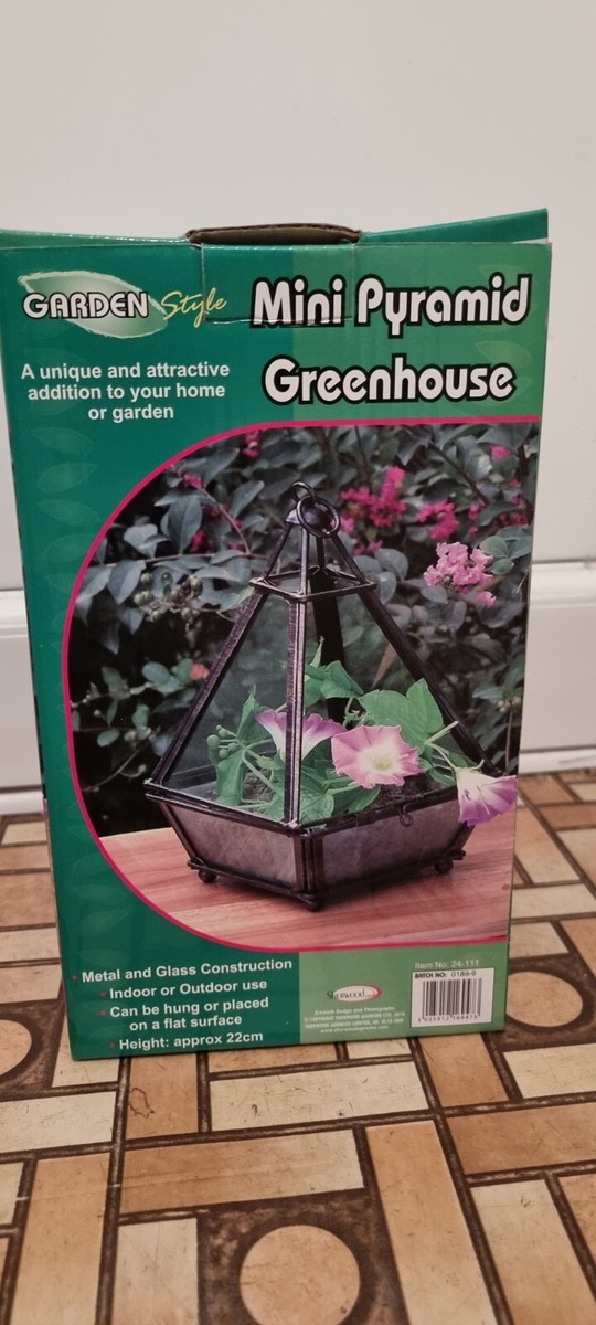 Pyramid Greenhouse Construction