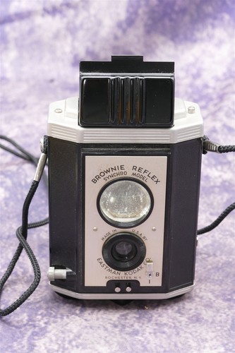 Kodak Brownie Reflex Synchro Model 127 Film Camera In Box | eBay