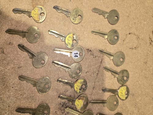 Vintage Hudson Bras Key Mailbox Cabinet Lock Job Lot | eBay