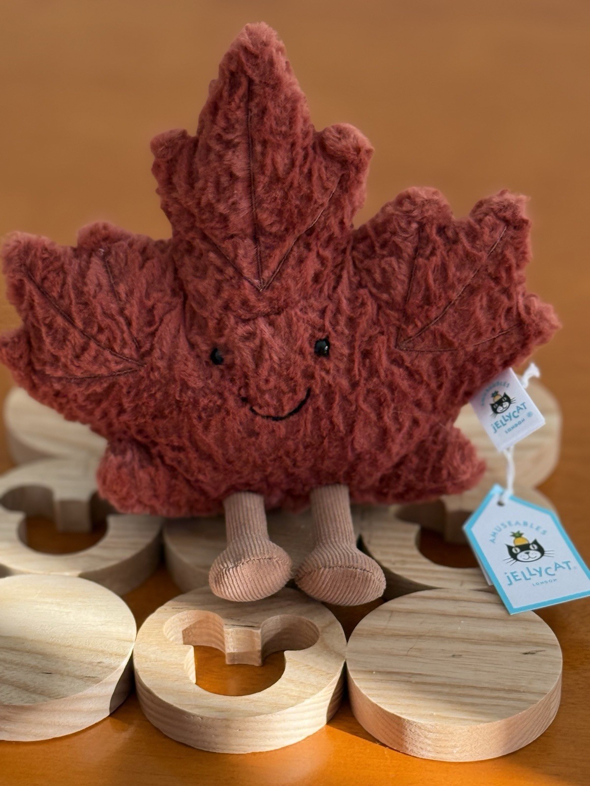 *LIMITED SUPPLY* Jellycat Amuseable Maple Leaf- NWT Canada Indigo ...