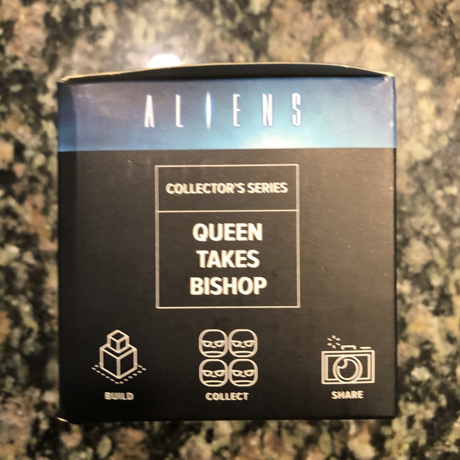 ALIEN Aliens Queen Takes Bishop Collectors Series Mini Figure Loot ...