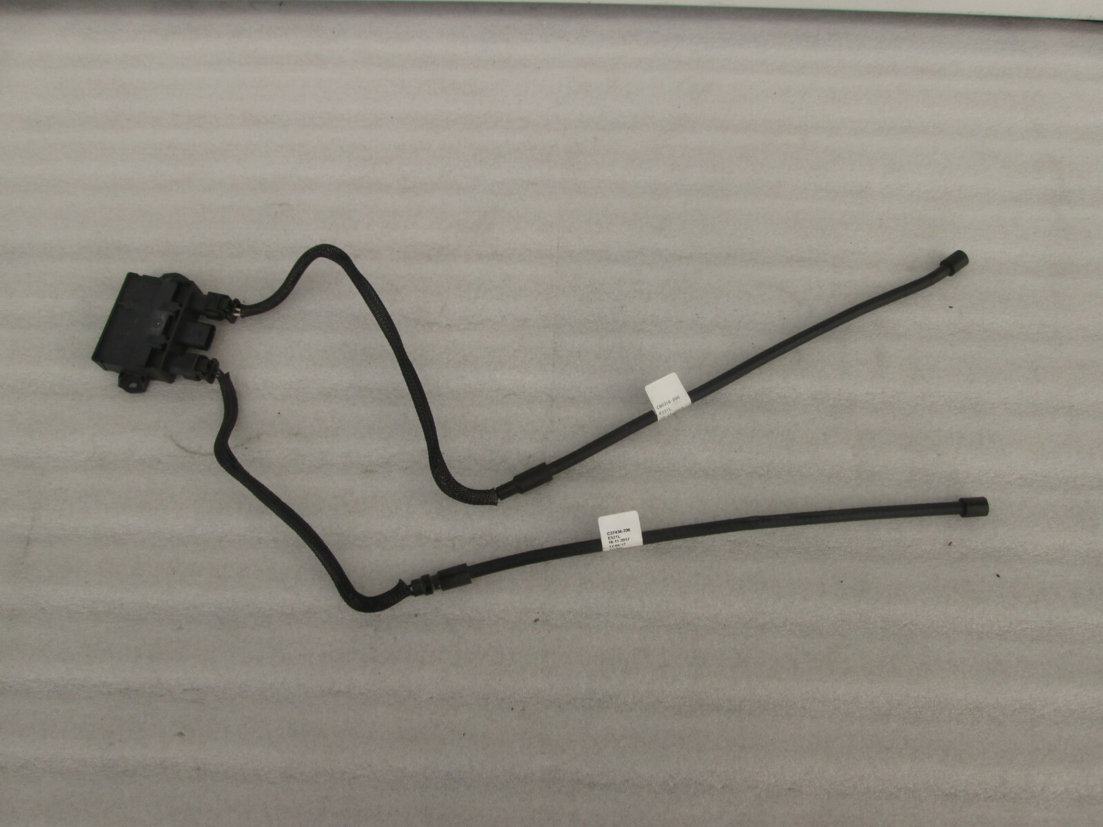 2018 2019 Volvo XC60 OEM Rear Bumper Lift Gate Foot Motion Sensor Radar ...