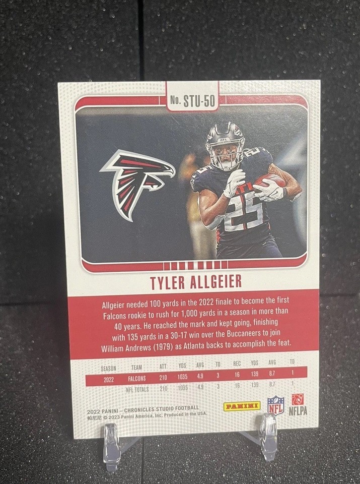 2022 Panini Chronicles #STU-50 Tyler Allgeier Studio Blue #/49 | eBay