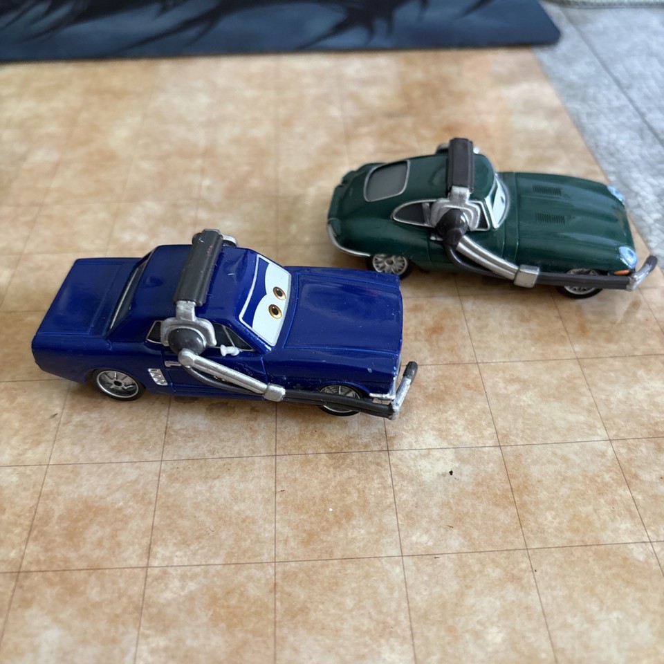 Disney Pixar Cars 2 David Hobbscap and Brent Mustangburger Die Cast Toy ...