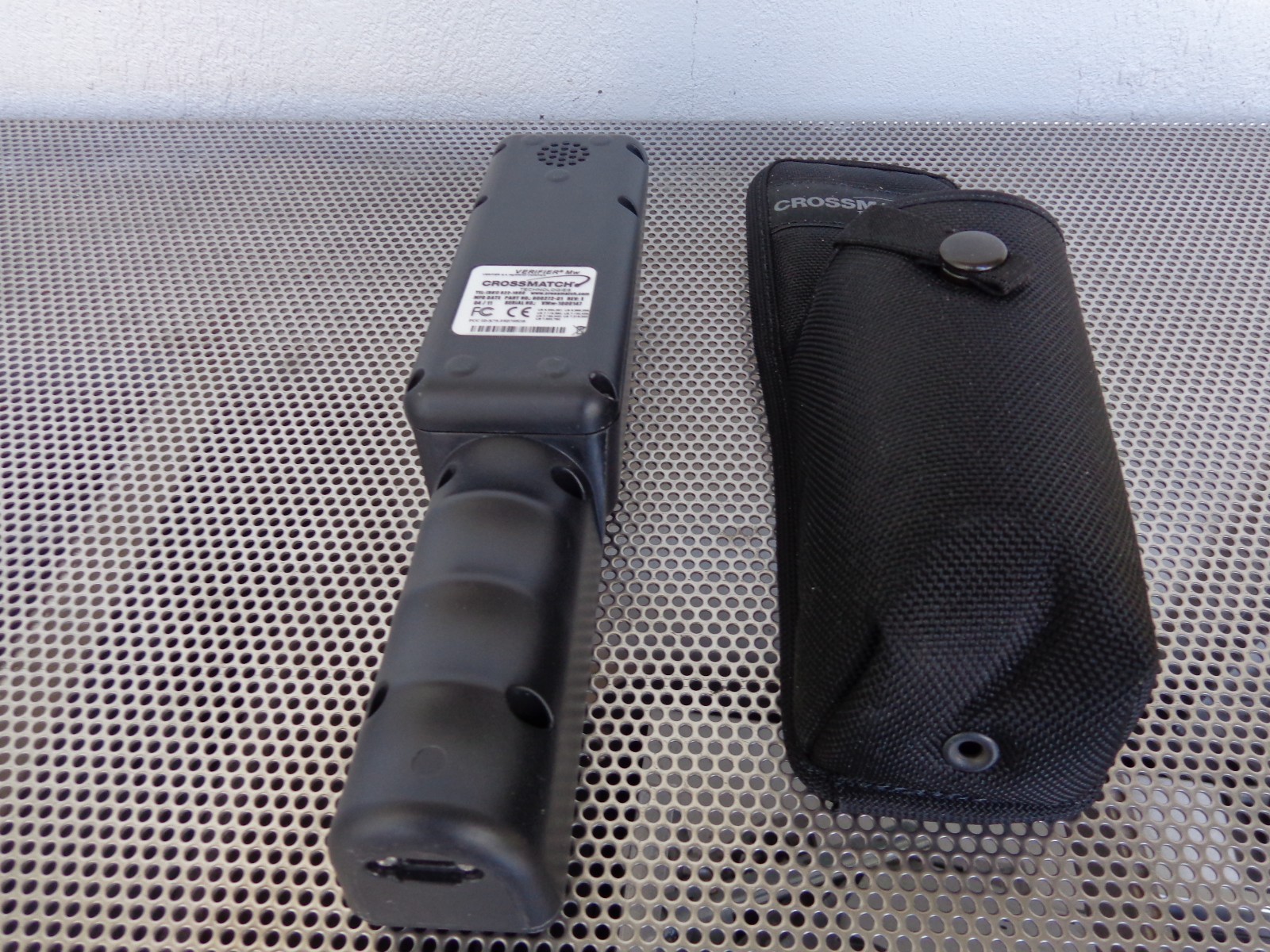 CROSS MATCH TECHNOLOGY VERIFIER Mw HANDHELD MOBILE FINGERPRINT SCANNER ...