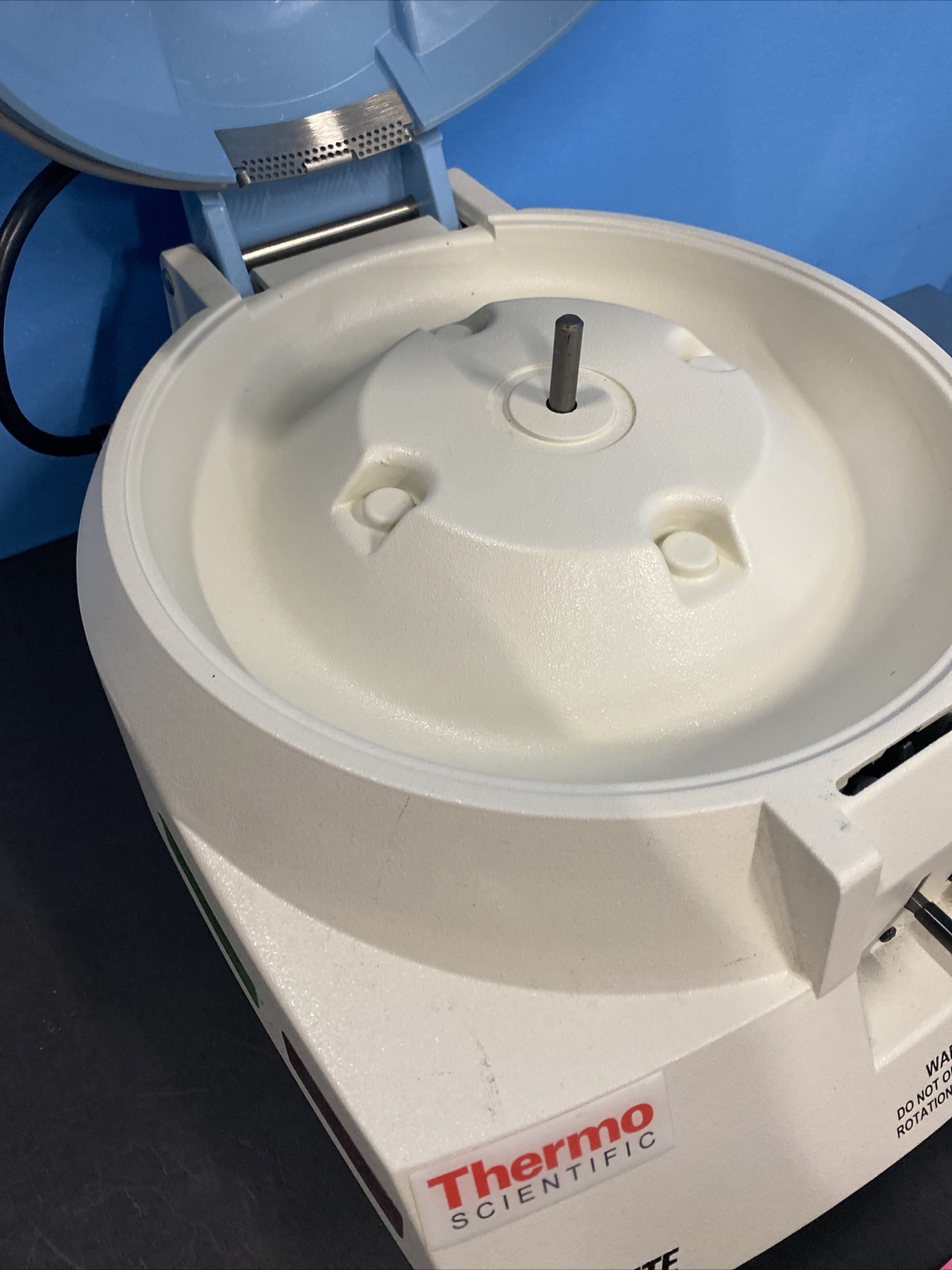 Thermo Fisher Scientific IEC Medilite 6 PL Microcentrifuge Centrifuge ...