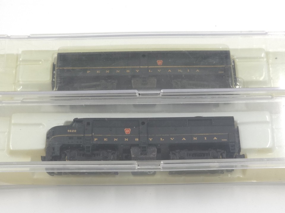 1 PR N-Scale Life-like Pennsylvania FA2 #9520A Powered FB2 #2520B Dummy ...