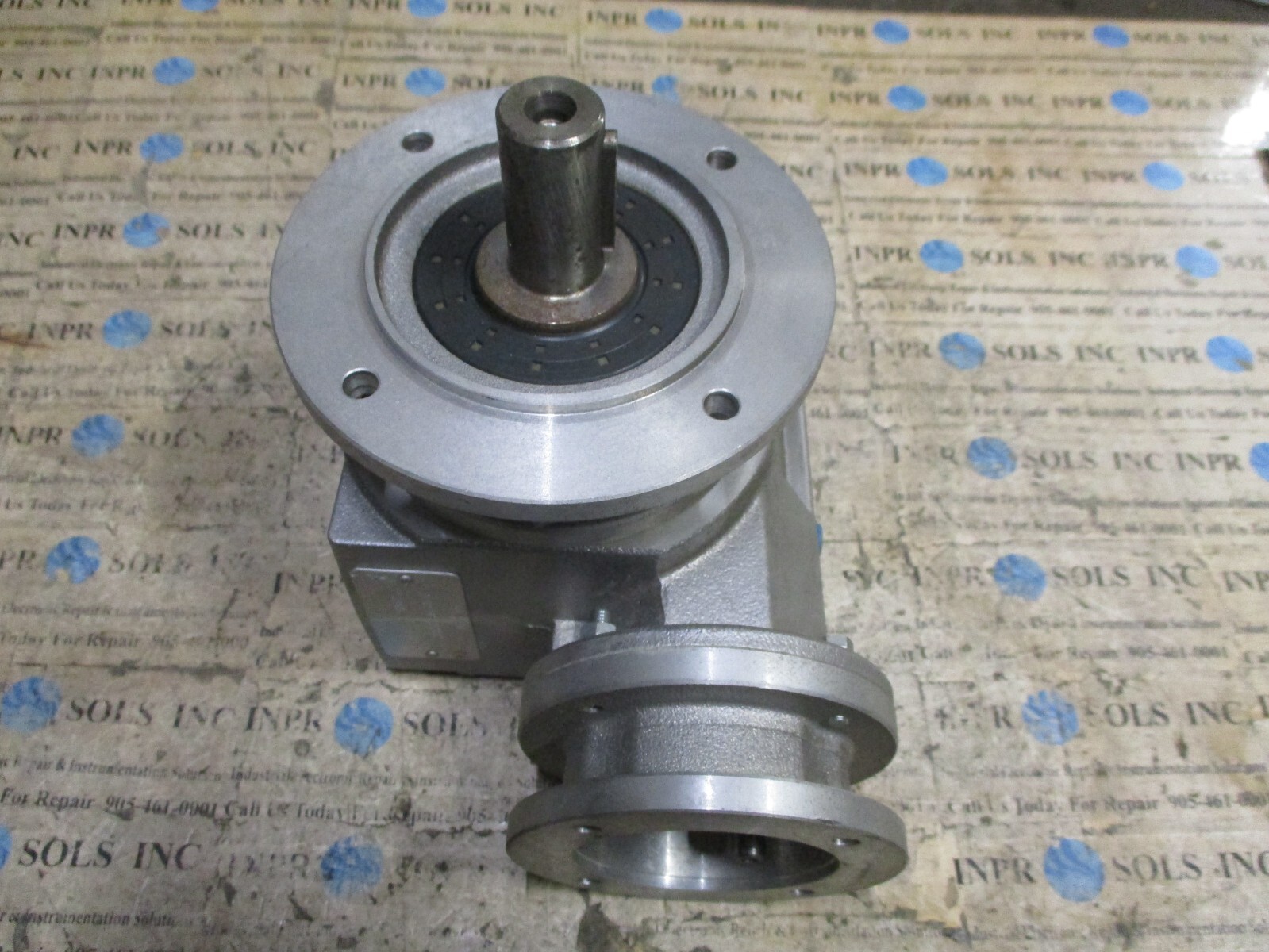 Bosch CARL REHFUSS SM031WF-IEC63C Gear system for Motor 703303 BAUF B3 ...
