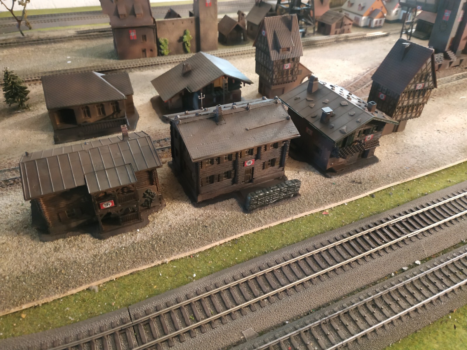 KIBRI, POLA, FALLER, SEVEN BUILDINGS FOR WWII MILITARY THEMES, SCALE HO ...