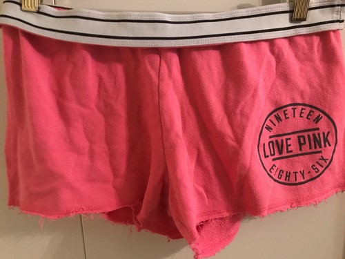 Victoria's Secret Pink Boyfriend Relaxed Fit Short Fleece Boxers Logo ...