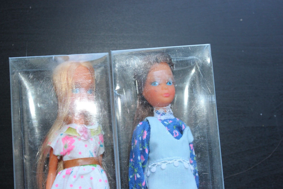 Vintage Barbie Clone_ Orig.Dutch LEGGY PEPPER DolLs Original boxed 2 ...