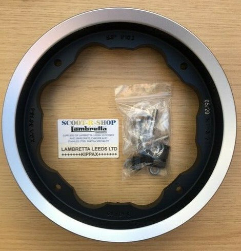LAMBRETTA SIP TUBELESS WHEEL RIM. MATT BLACK WITH POLISHED RIM. 2.10 Ø ...